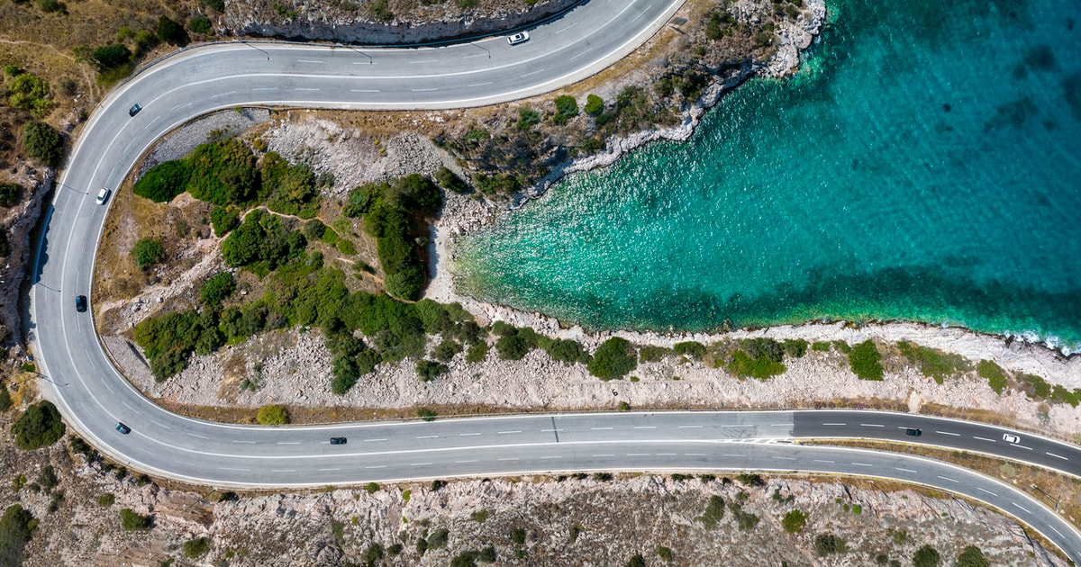 Cape Sounion & Temple of Poseidon Sunset Spanish tour | GetYourGuide