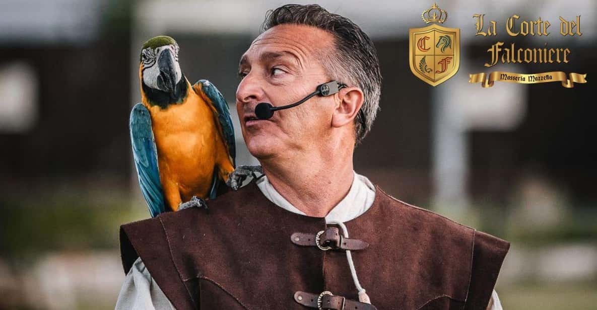 Frühstück mit den Papageien in der Masseria Mazzetta mit Wildpark ...