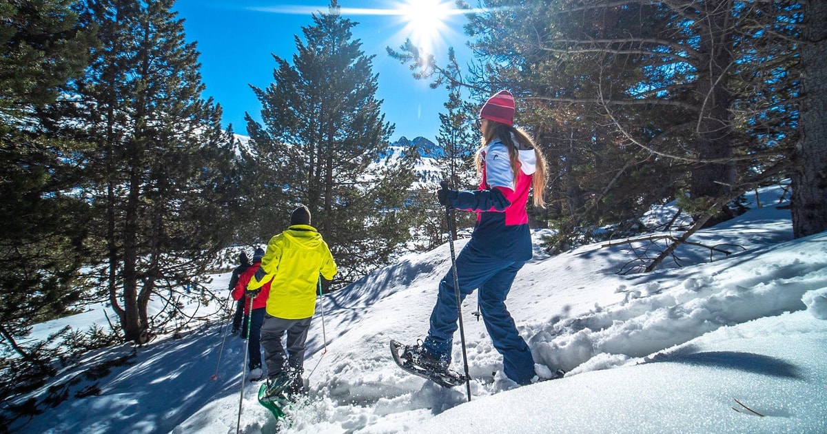 Andorra: Snowshoe Guided Excursion in Grau Roig | GetYourGuide