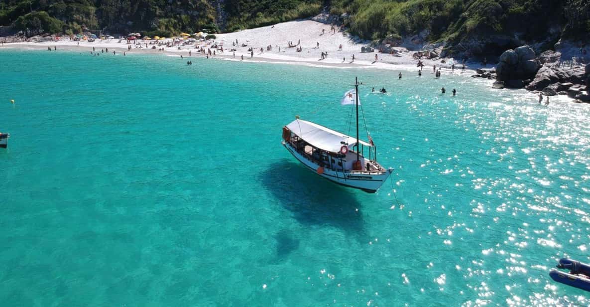Arraial do Cabo Barco Privado: 1 Día en el Caribe Brasileño | GetYourGuide