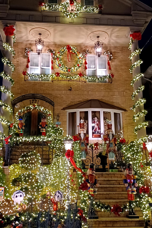 Charme de Noël à New York : Dyker Heights, South Street Sea Port ...