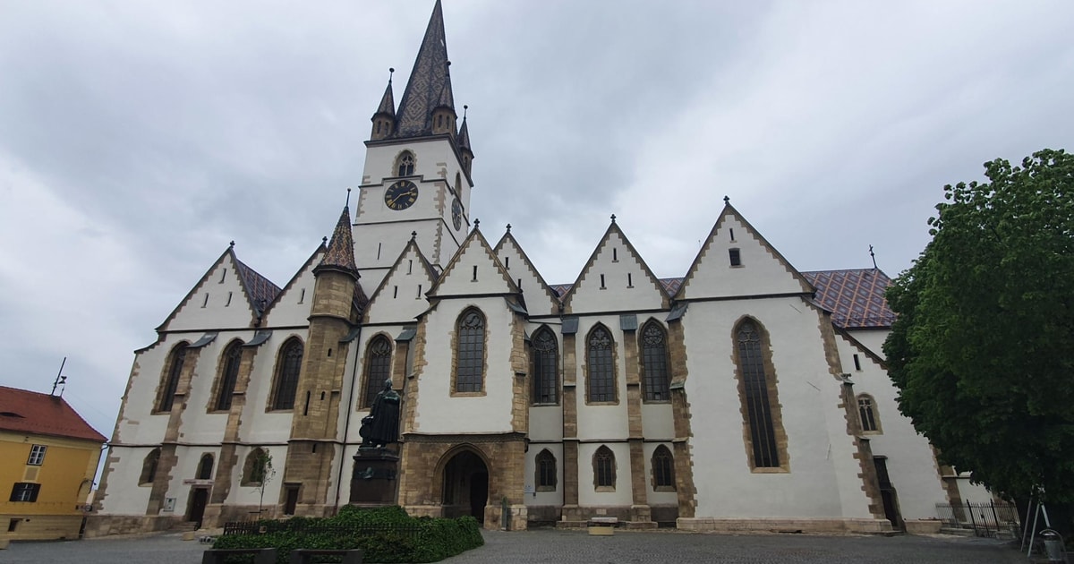 Turul orașului Sibiu - Excursie privată de o zi din București ...