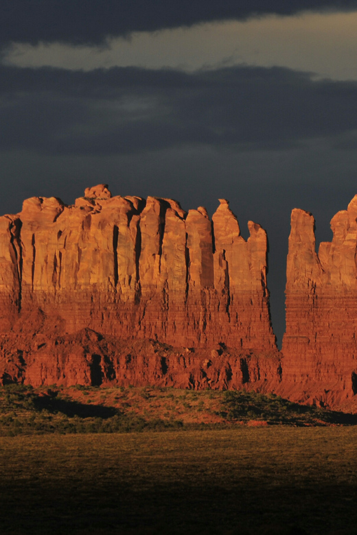 Monument Valley: Guided Sunset Tour | GetYourGuide