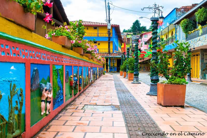 A perfect glimpse of Guatapé: Tour with everything you can't miss ...