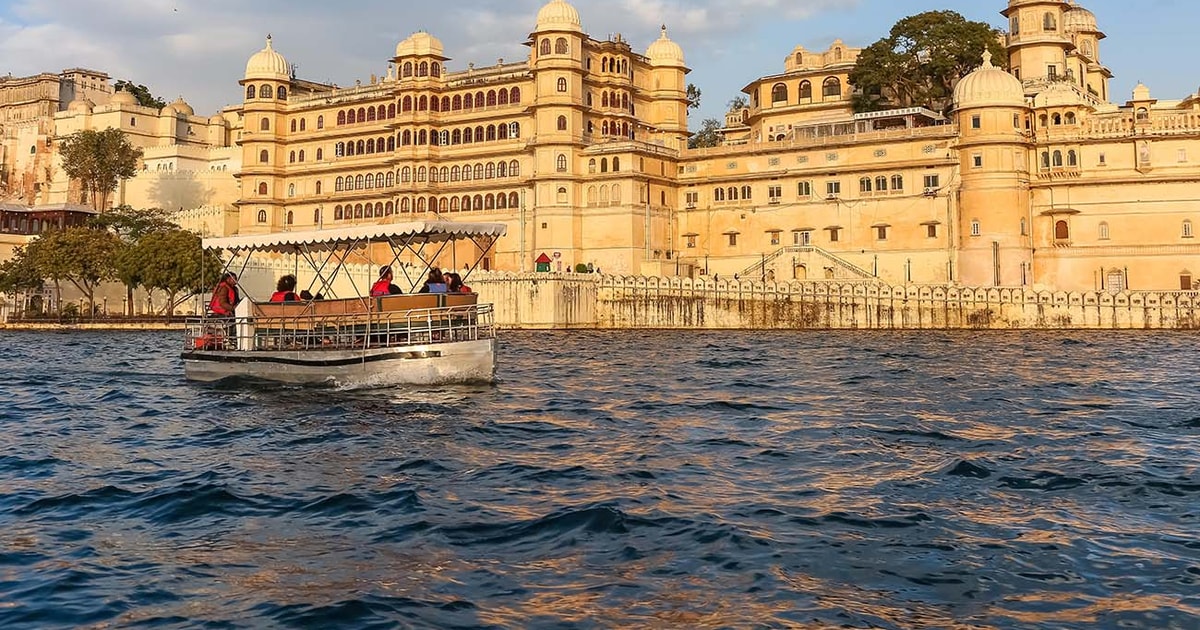 Udaipur Full-Day Sightseeing Tour by Car with Guide | GetYourGuide