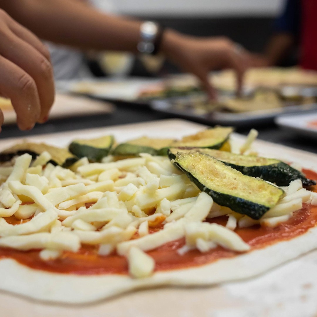Rome: Pizza-Making Course with Dinner | GetYourGuide