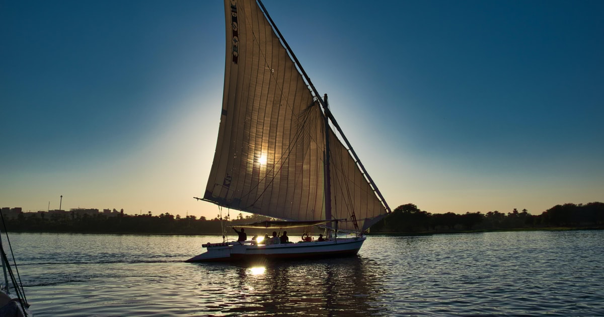 Le Caire : Excursion en felouque au coucher du soleil et visite ...