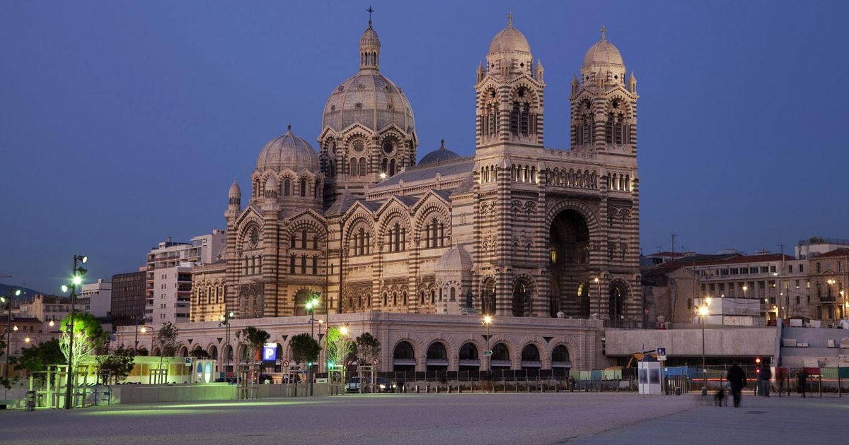 Marseille: Night Lights Private Tour | GetYourGuide