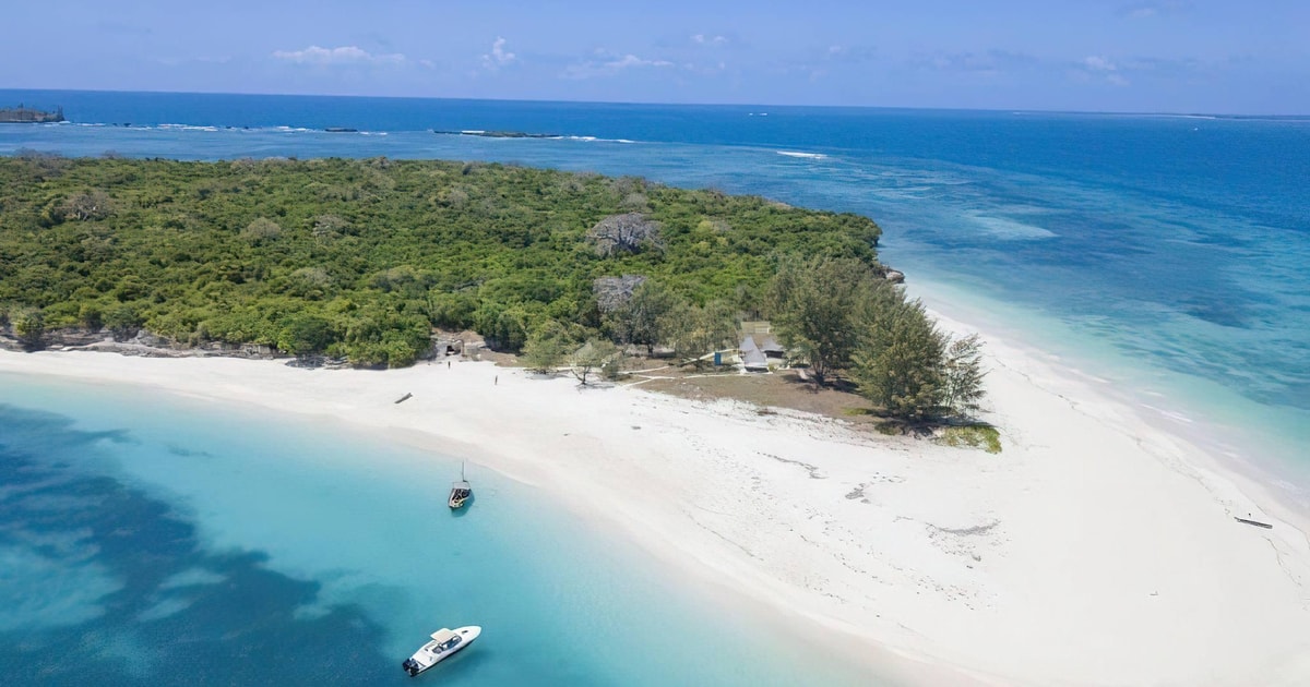 Excursión de un día a la Isla Sinda con snorkel | GetYourGuide