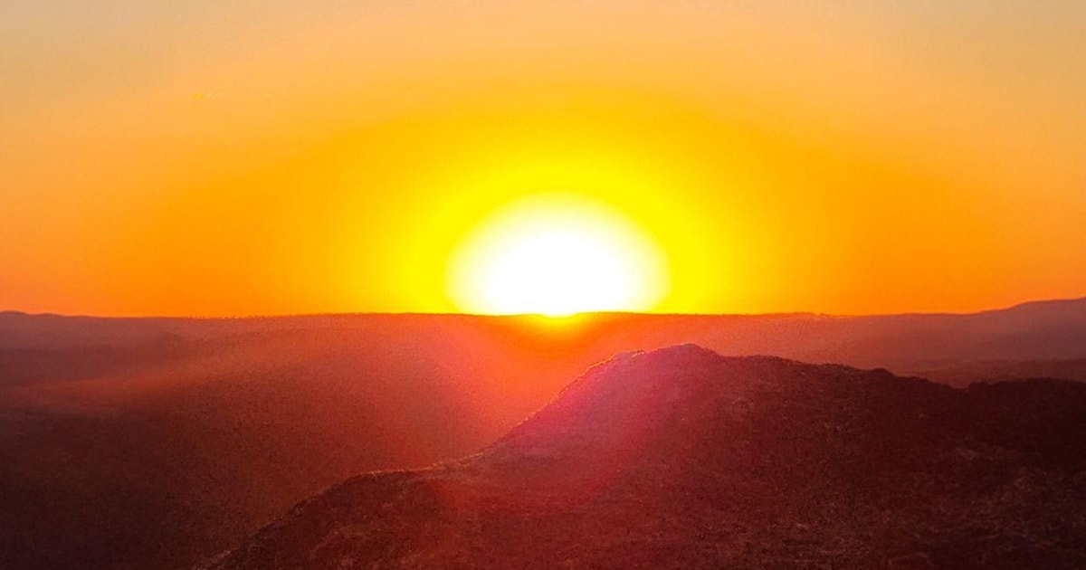 Perth: Sunset & Stargazing Hike with Supper | GetYourGuide