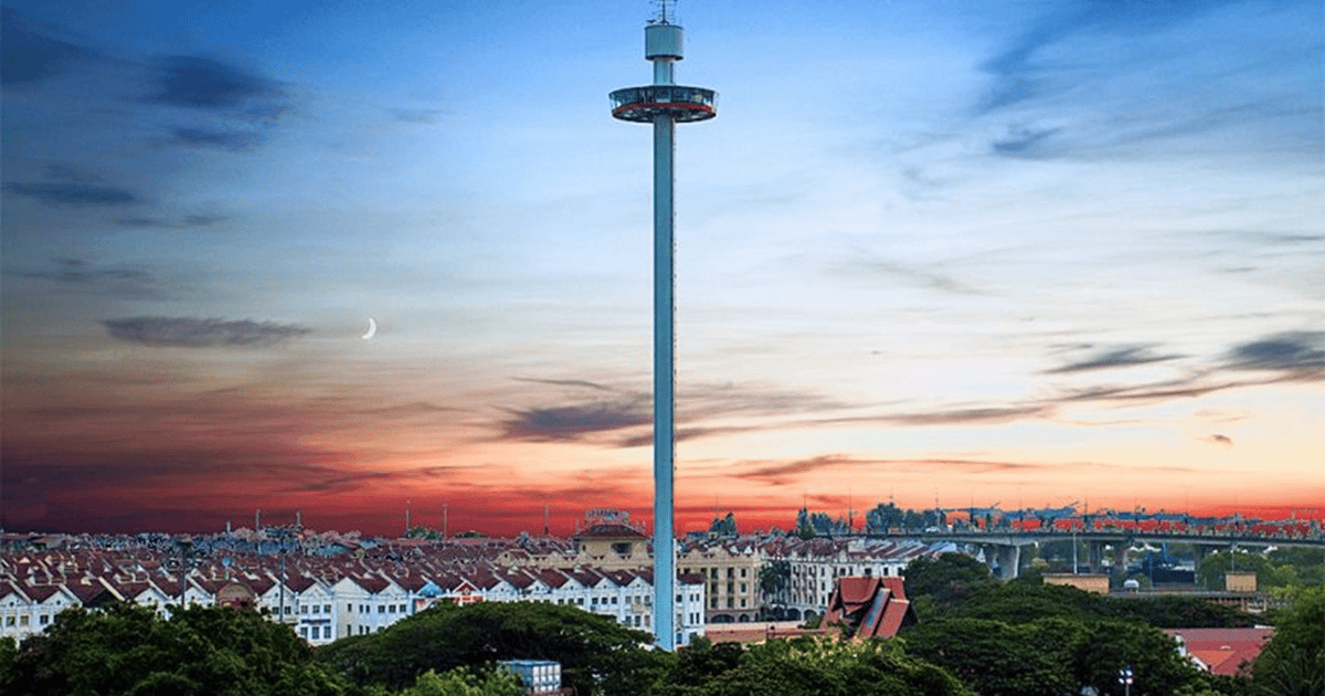 Melaka: Menara Taming Sari Tower | GetYourGuide