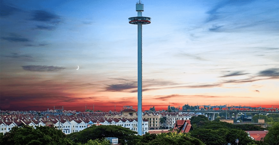 Melaka: Menara Taming Sari Tower | GetYourGuide