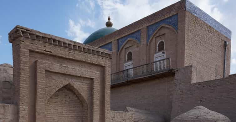 Guided walking tour in Khiva | GetYourGuide