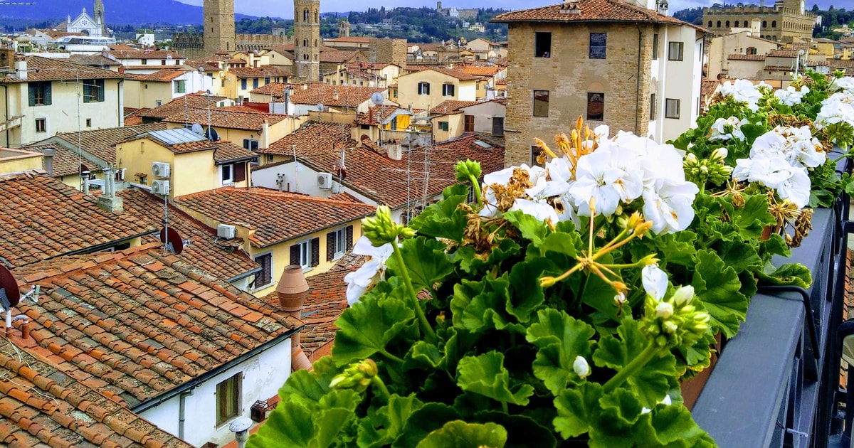 Florence: Rooftop Bar Tour with Drinks, Aperitif and Gelato | GetYourGuide