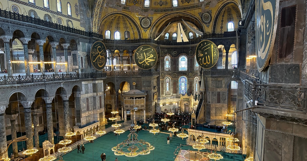 Visita guiada a Santa Sofía con ticket de entrada sin colas | GetYourGuide