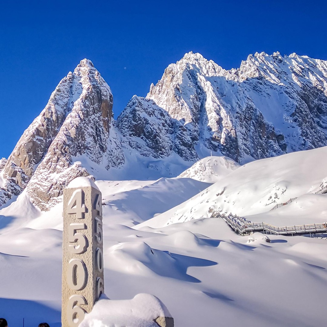 Lijiang: Jade Dragon Snow Mountain and Blue Moon Valley Tour | GetYourGuide