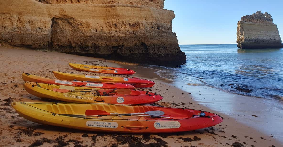 Algarve: peidetud aarded – Benagili koopad kajakiga | GetYourGuide