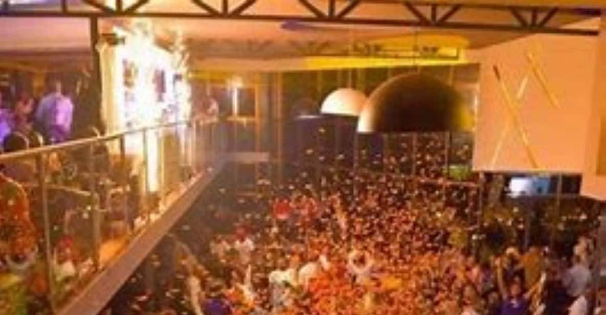 Zážitek z nočního života a procházky po barech v Nairobi | GetYourGuide