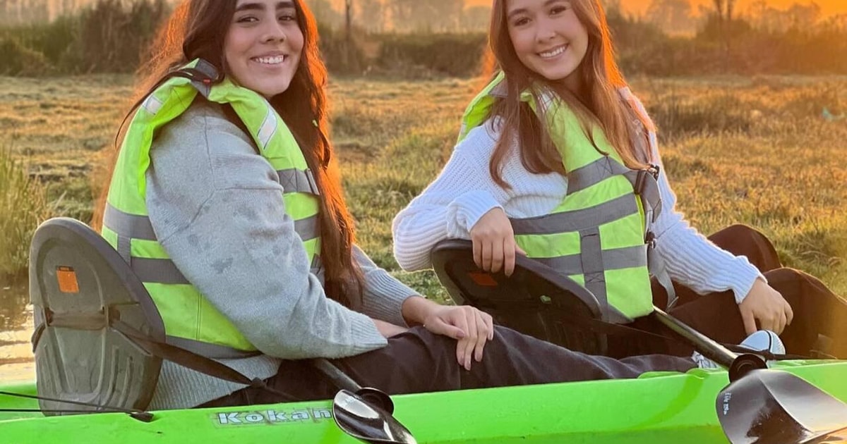 Xochimilco: Paseo en Kayak al amanecer con desayuno | GetYourGuide