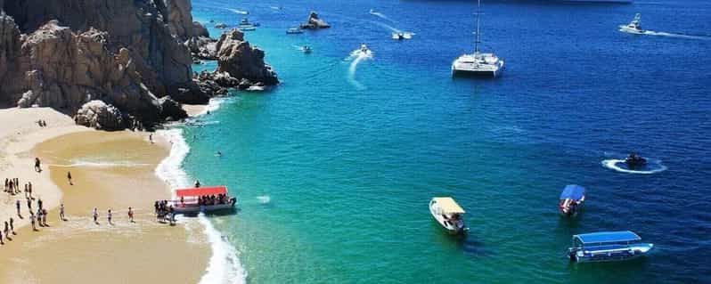 Los Cabos: visit the famous arch and the beach of love | GetYourGuide