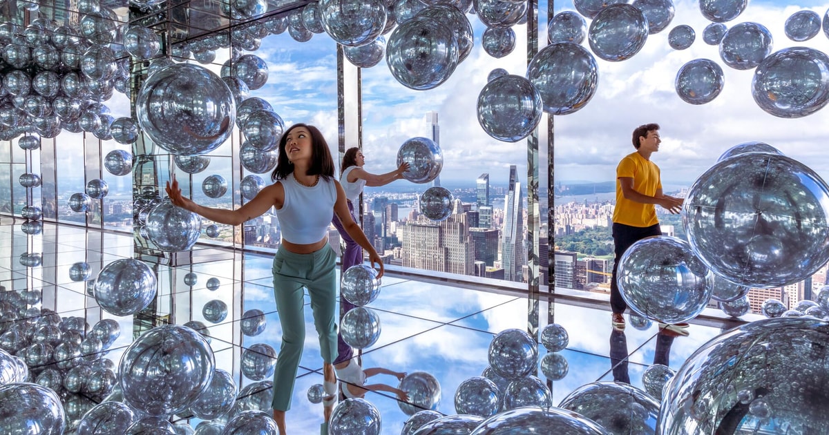 Tour guiado por Midtown Manhattan con entrada a SUMMIT One Vanderbilt ...