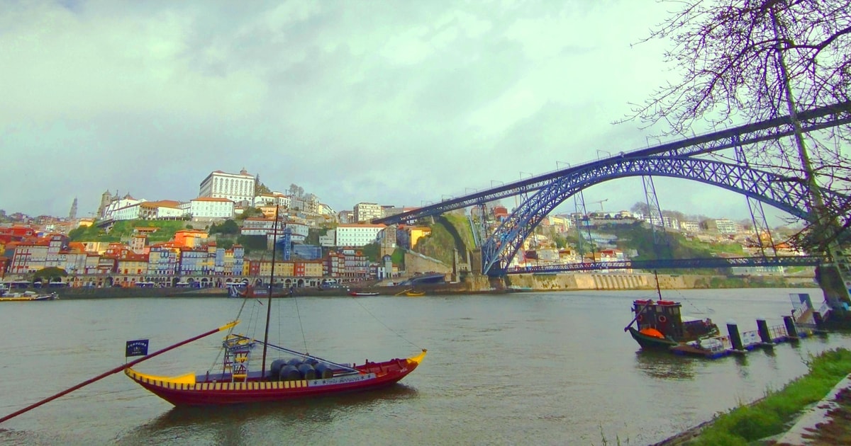 Passeio a pé pela cidade do Porto e pelos destaques do "Rio Douro ...