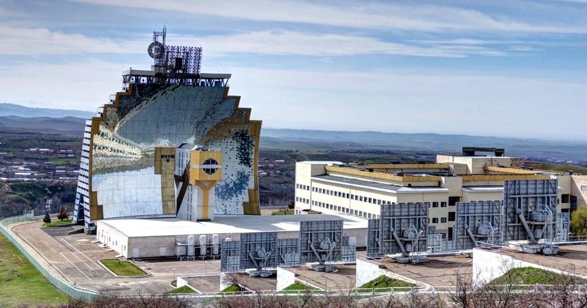 Overblijfselen van de USSR - Heliocomplex Instituut van de Zon & Sukok ...