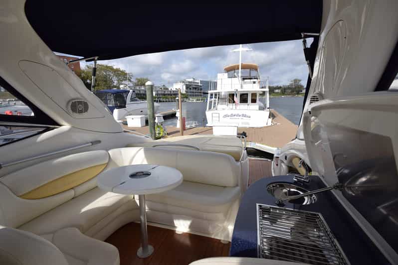 Yate en Miami para hasta 12 personas con todo incluido | GetYourGuide