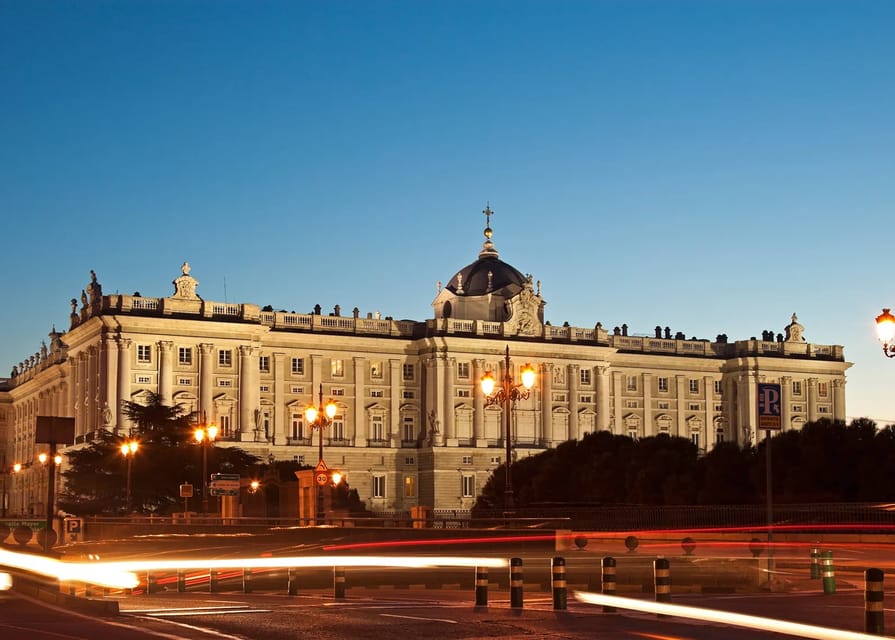Descubre la grandeza: Palacio Real de Madrid | GetYourGuide