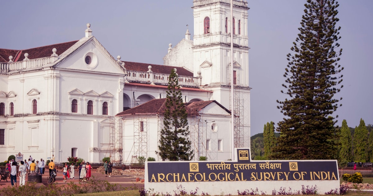 Goa : Visita de dia inteiro às igrejas, ao forte e ao cruzeiro (guiada ...