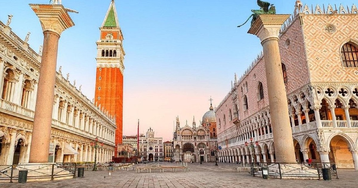 Venezia senza tempo: tour completo della città con guida locale ...