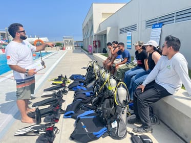Lima: PADI Open Water Diver- Diving Course | GetYourGuide