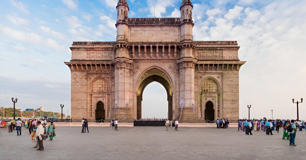 Walk and Explore Mumbai City: Guided Tour by Foot | GetYourGuide