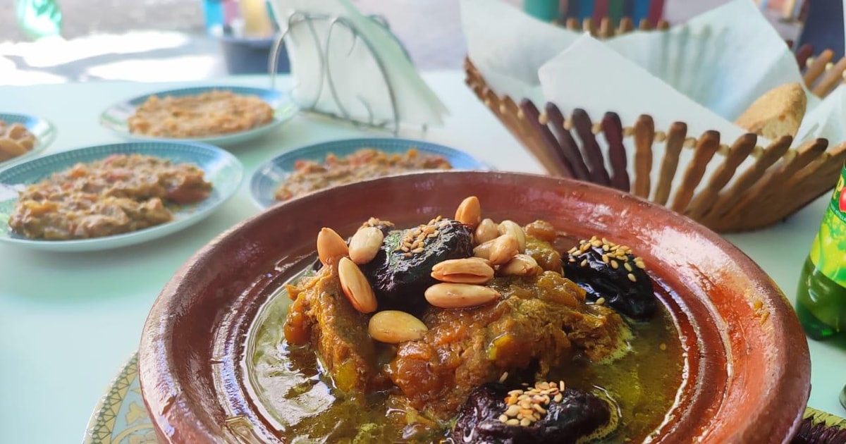 FES FOOD TOUR | GetYourGuide