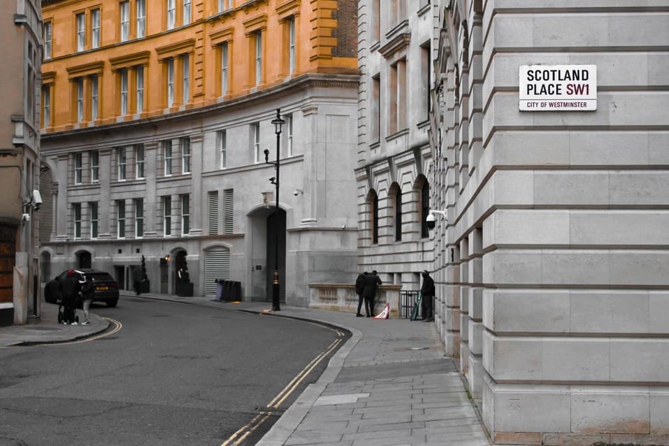 London: Harry Potter and Wizarding World Sightseeing Tour | GetYourGuide