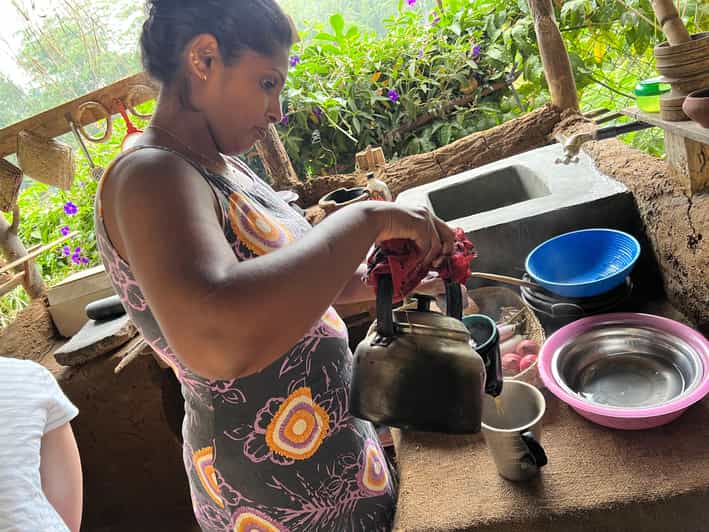 Ella Cook With Sadamali | GetYourGuide