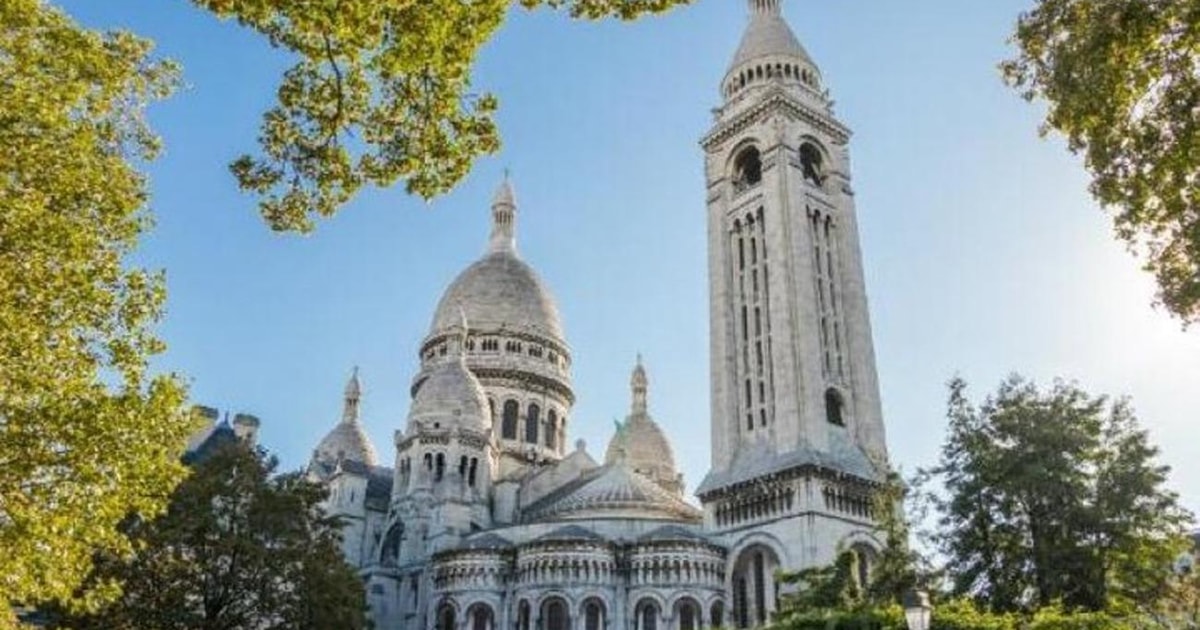 Paris: Montmartre Sacré Cœur Church and City Views Tour | GetYourGuide
