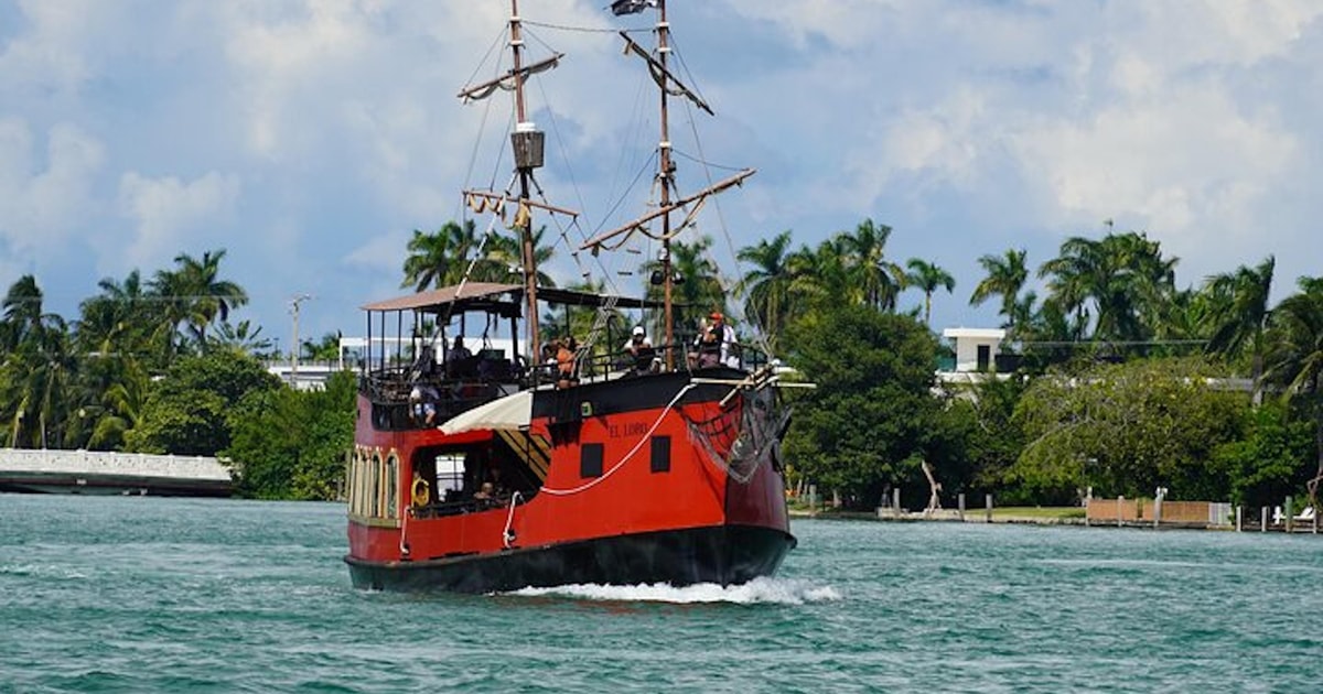 Miami: Skyline & Millionaire's Homes Pirate Boat Cruise | GetYourGuide
