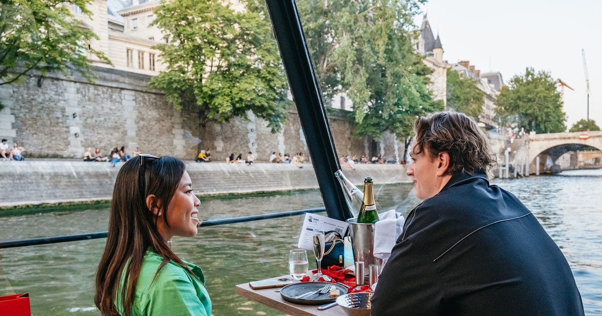 🛳️ Paris : 3-Course Gourmet Dinner Cruise on Seine River No booking fee ...