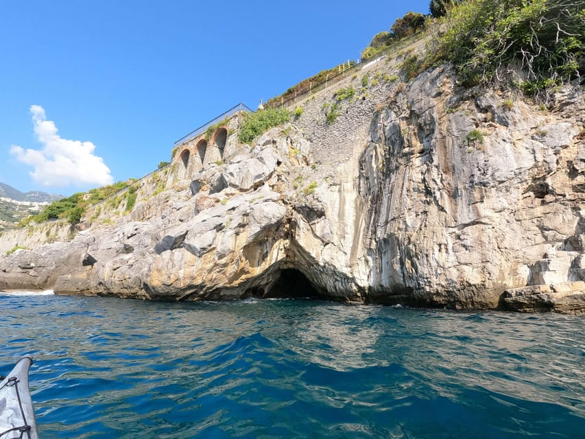 Tour in kayak sulla Costiera Amalfitana, Grotta di Pandora | GetYourGuide