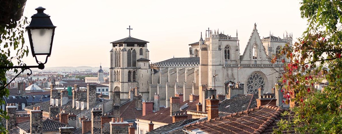 Lyon: Tour guiado del Viejo Lyon | GetYourGuide