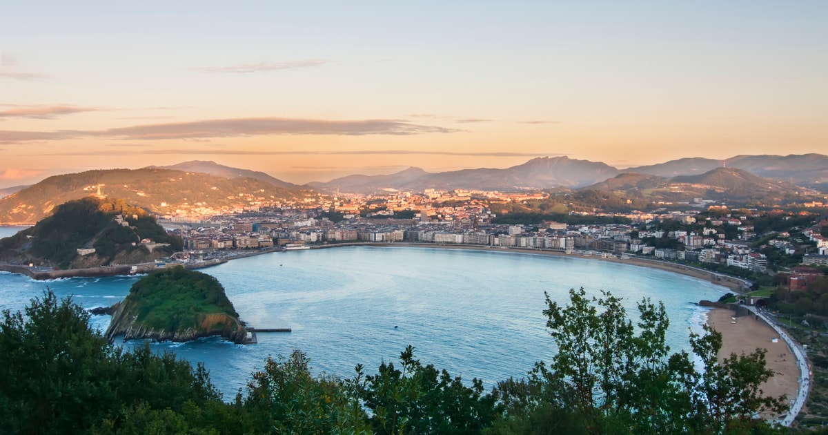 San Sebastián: A humorous guided tour of stories and legends | GetYourGuide