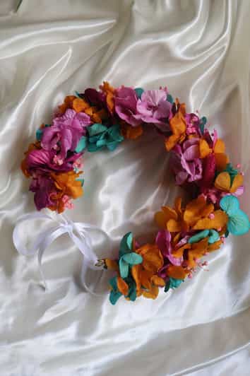 Create Your Dried Flower Wreath, Workshop In Paris | GetYourGuide