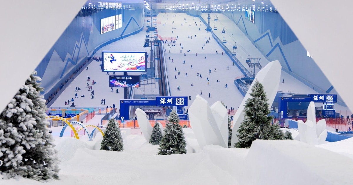 Shenzhen：Indoor Ski Resort Beginner Slope | GetYourGuide
