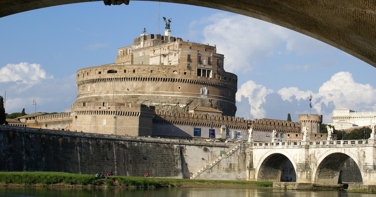 Sla de rij over: Castel Sant'Angelo privétour | GetYourGuide