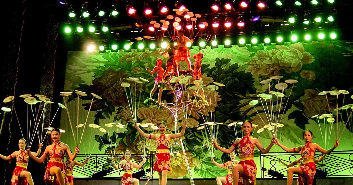 Beijing: Acrobatic Show with Peking Duck Dinner Private Tour | GetYourGuide