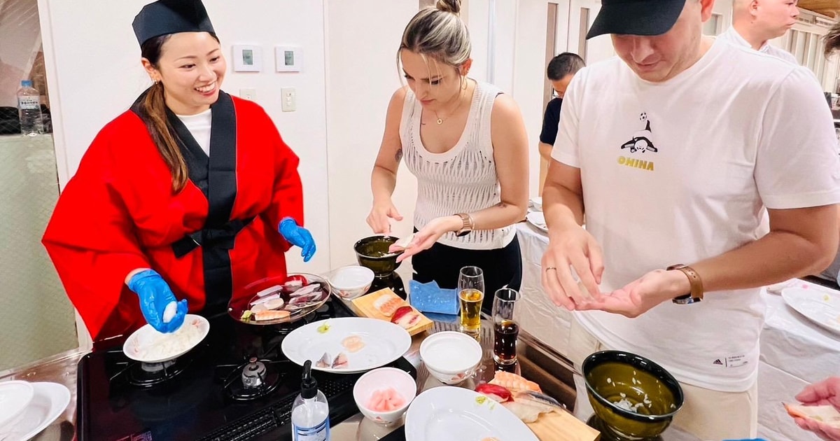 Naha Makishi Public Market : Sushi making experience | GetYourGuide