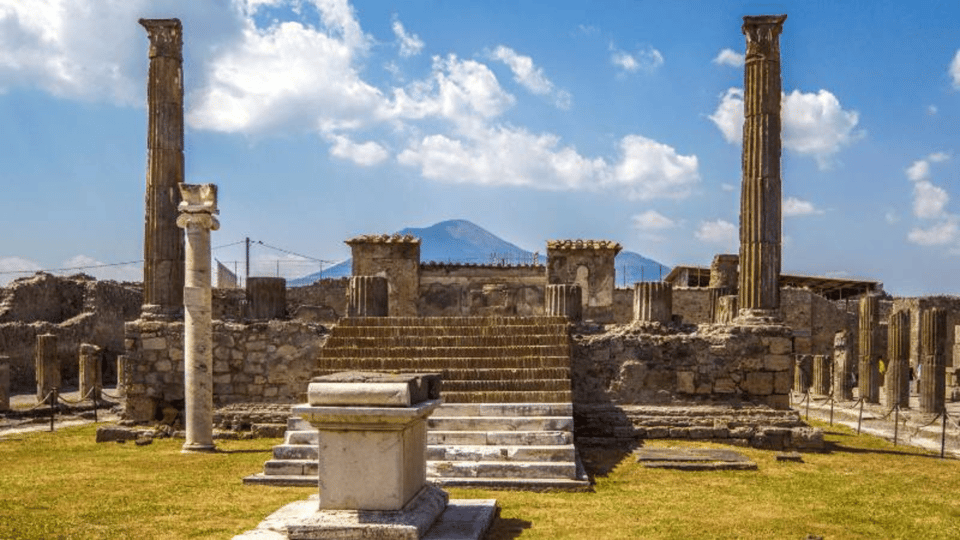 Pompeii Audioguide - TravelMate app for your smartphone | GetYourGuide