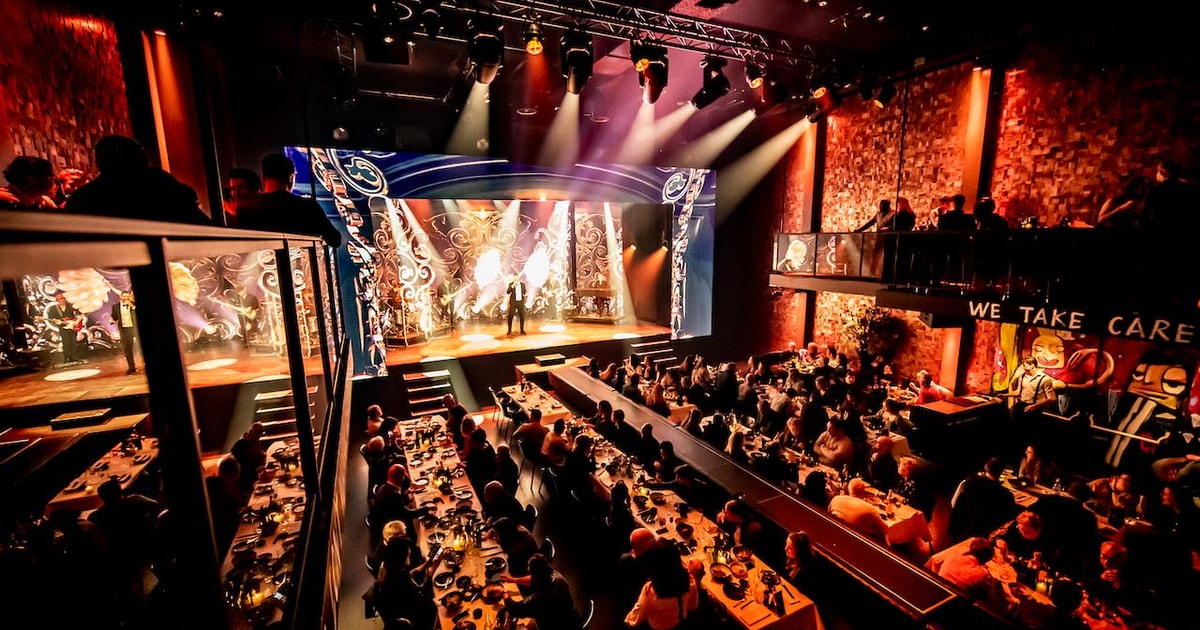 Amsterdam: VEGAS Dinner Show mit 4-Gänge-Menü zum Teilen | GetYourGuide