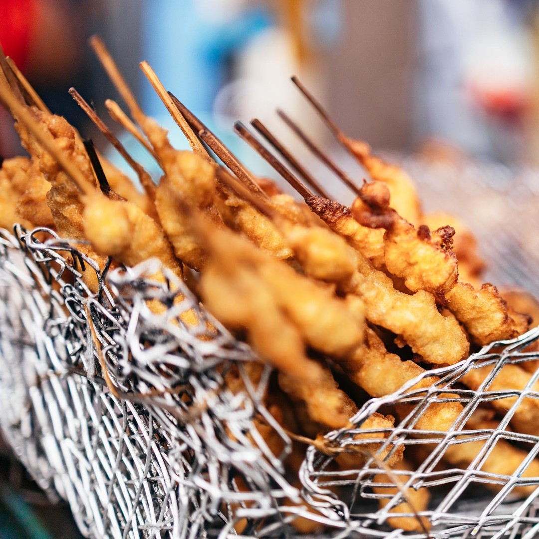 Manila: Street Food and Drinks Walking Tour with Tastings | GetYourGuide